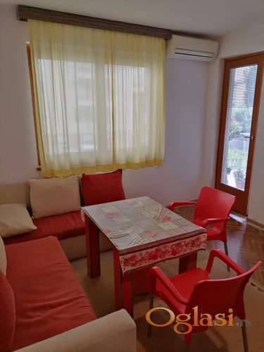 Izdajem apartman u Vrnjackoj Banji