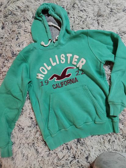 Hollister duks