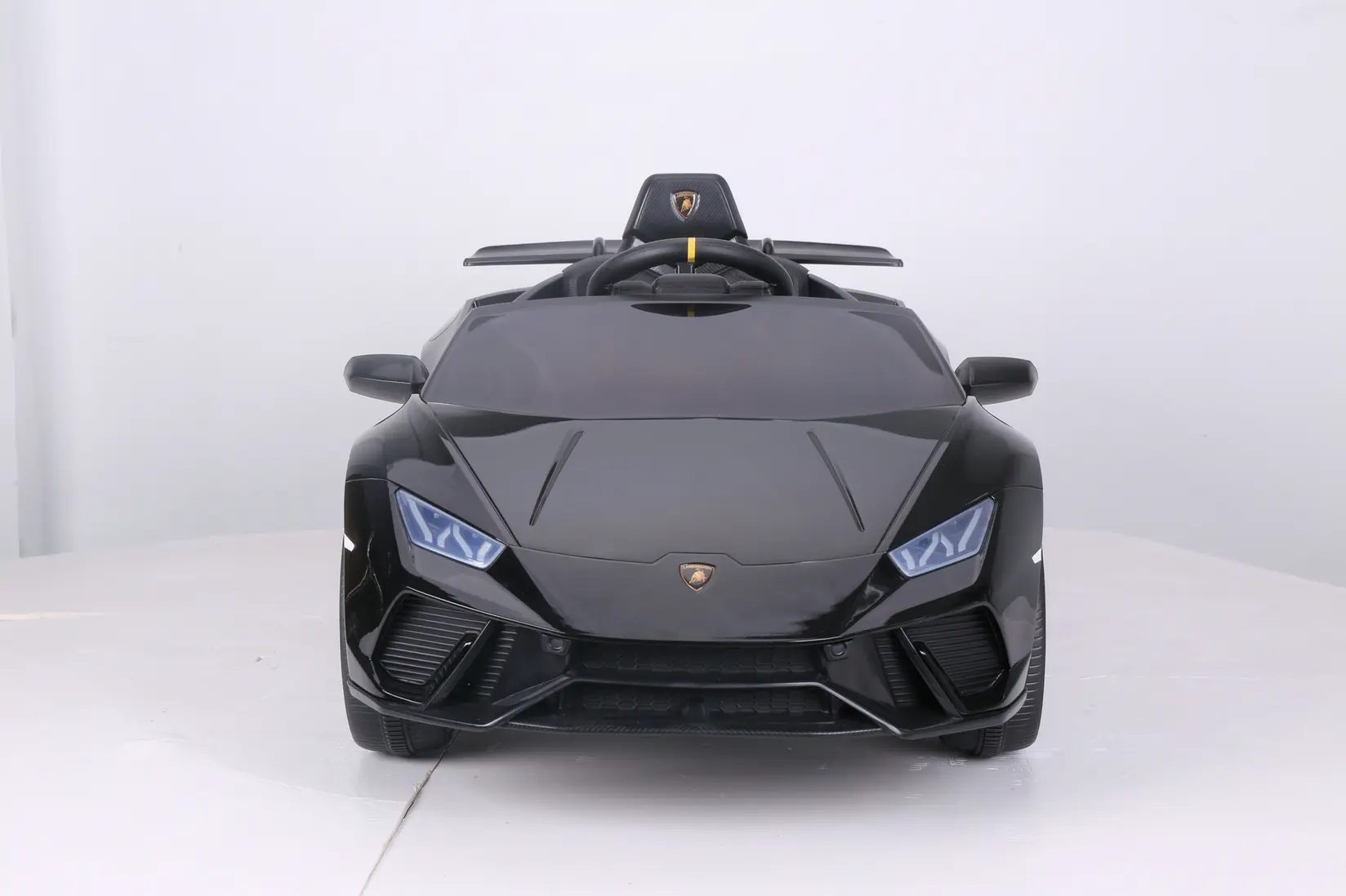 PREMIUM STIL Dečiji automobil na akumulator Lamborghini Huracan 120x64x47cm crni