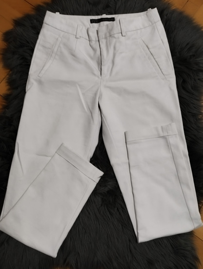 ZARA bele pantalone