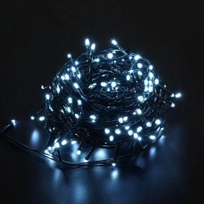 Lampice za jelku sa 100 LED dioda dnevno svetlo