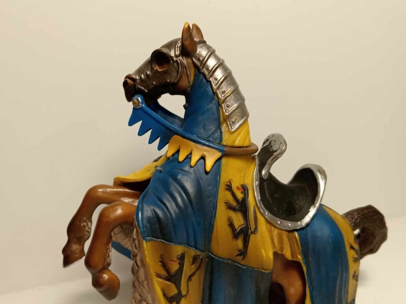 Schleich 2003 Midevil War Horse Figure Templar Knights