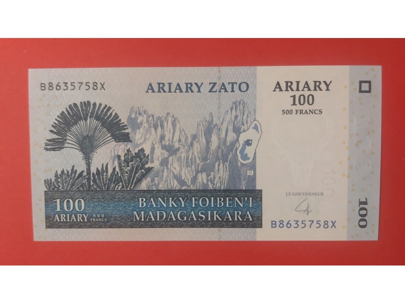 100 ariary 2004 god Madagaskar UNC