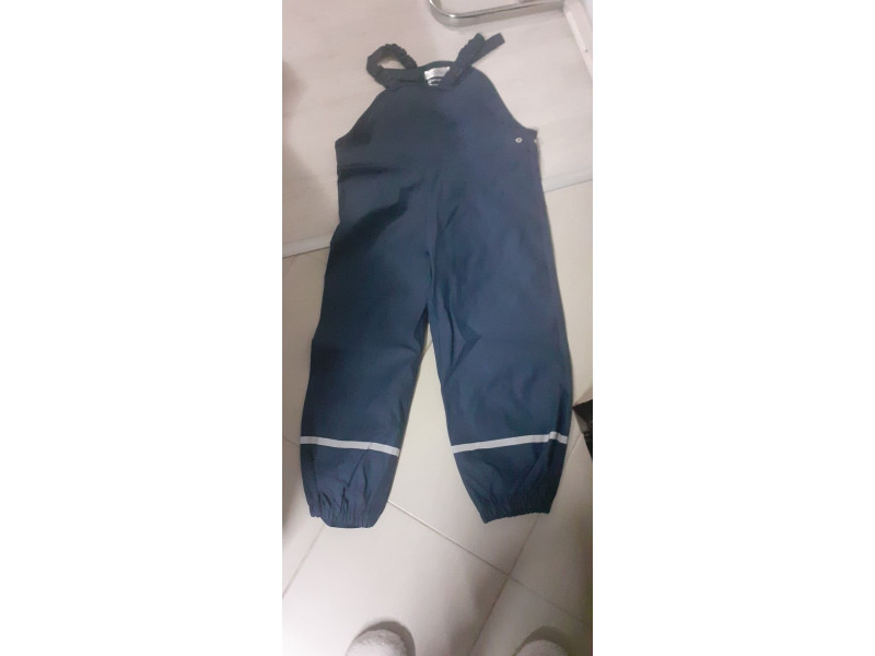 # 17 pantalone za planinarenje ve 122