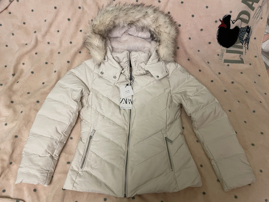    Zara krem zimska jakna    Novo