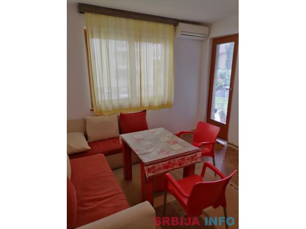 Izdajem apartman u Vrnjackoj Banji