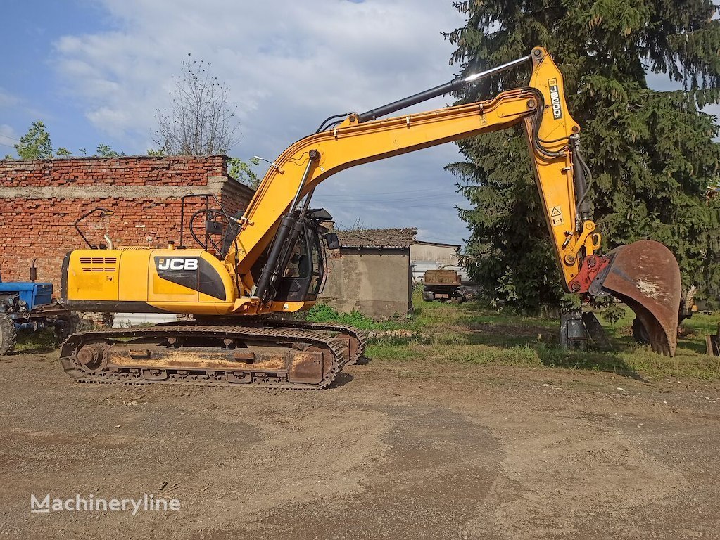 JCB JS 200 JS 220 bager guseničar