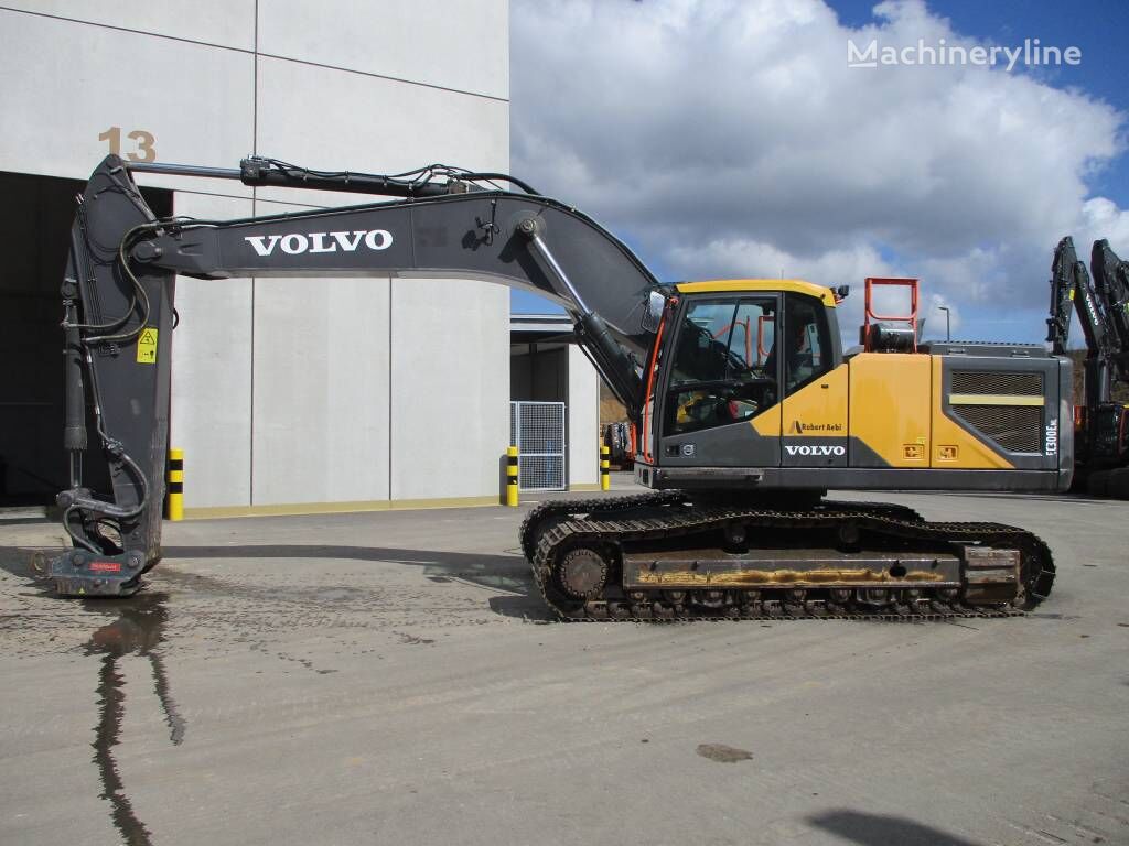 Volvo EC 300 E bager guseničar