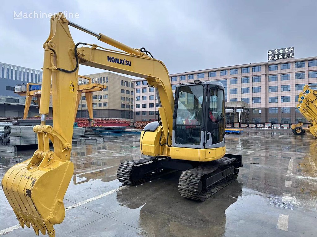 Komatsu PC78US bager guseničar