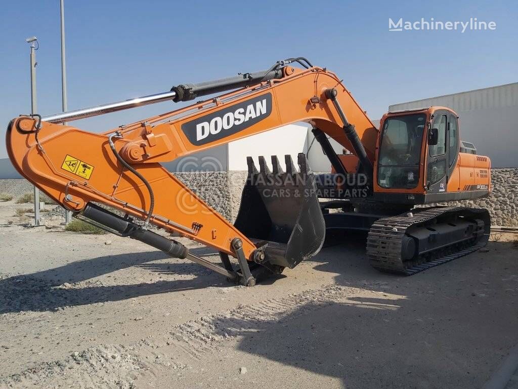 Novi Doosan DX300 LCA bager guseničar