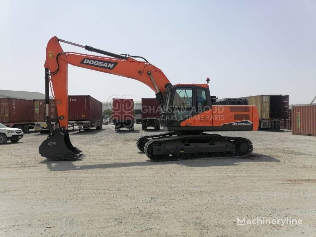 Novi Doosan DX225 bager guseničar