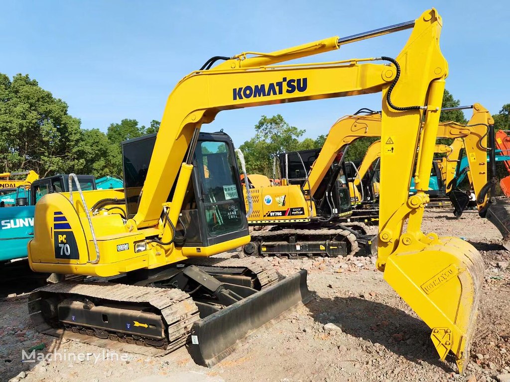 Komatsu PC70-8 bager guseničar