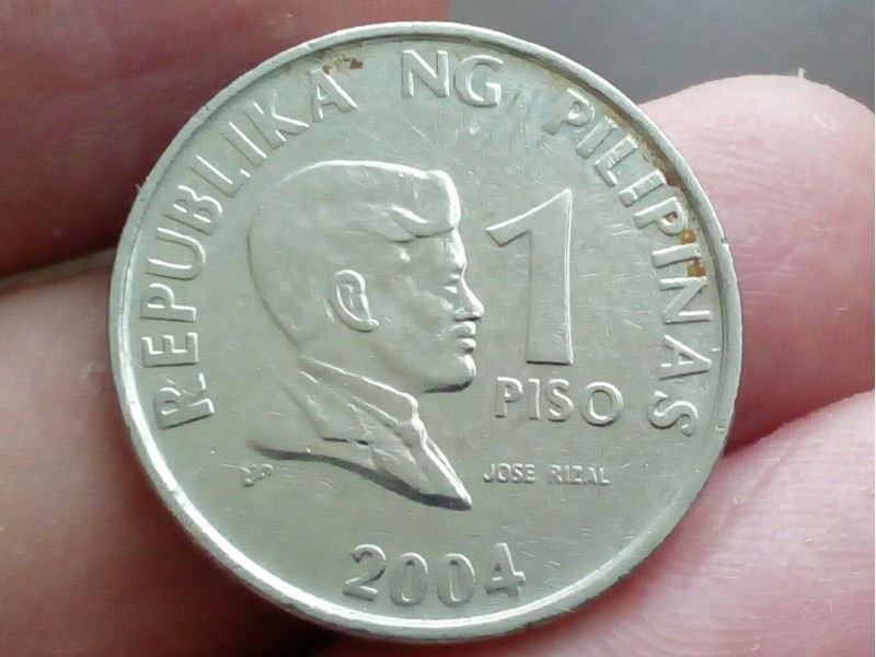 Filipini, 1 piso 2004
