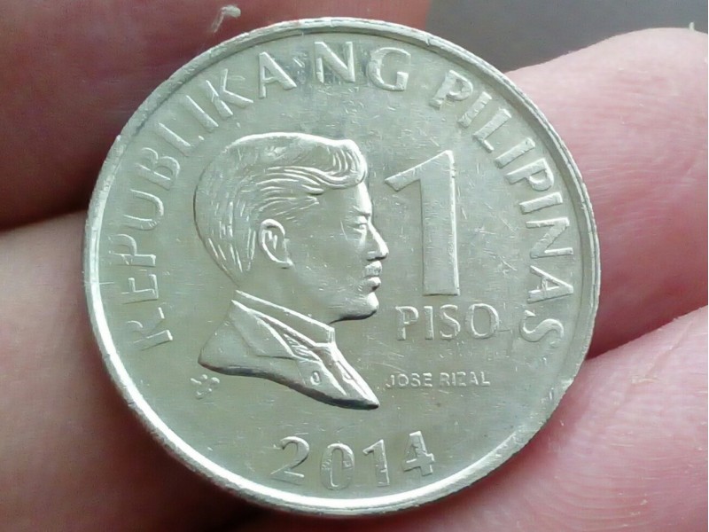 Filipini, 1 piso 2014