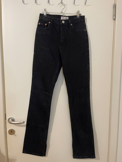 Zara farmerke, crne.ravne, XS (34)