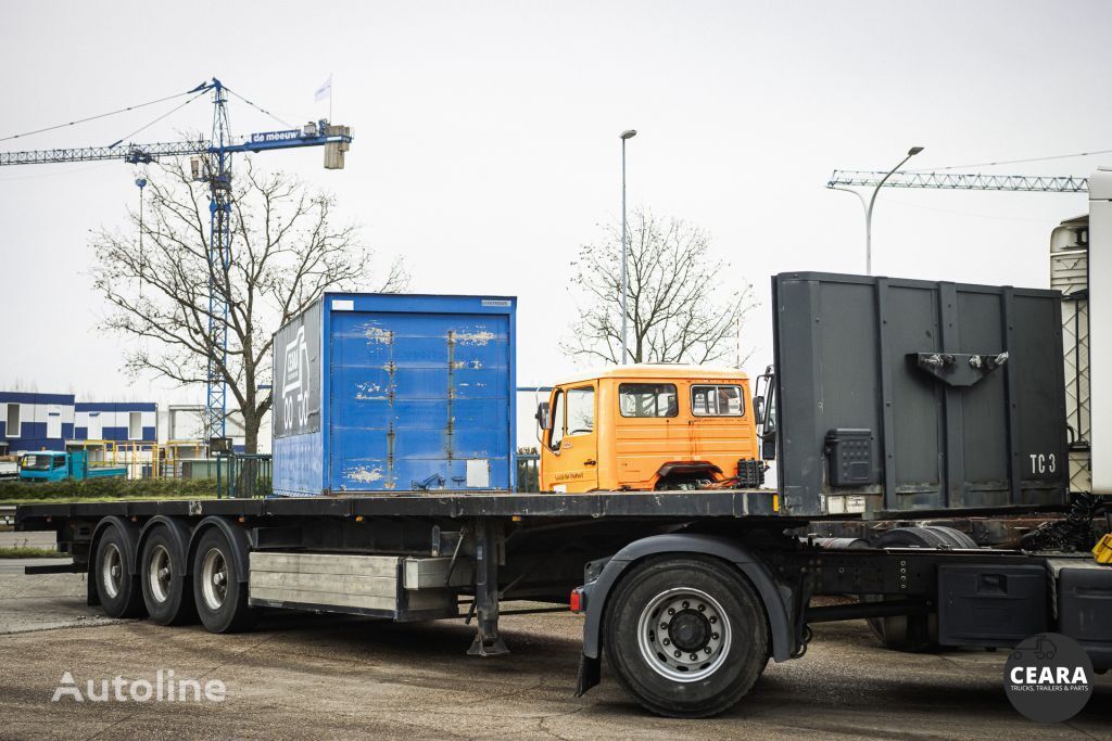 RENDERS 3 axles flatbed with forklift mount WITH VALID CONTROL poluprikolica sa ravnom platformom