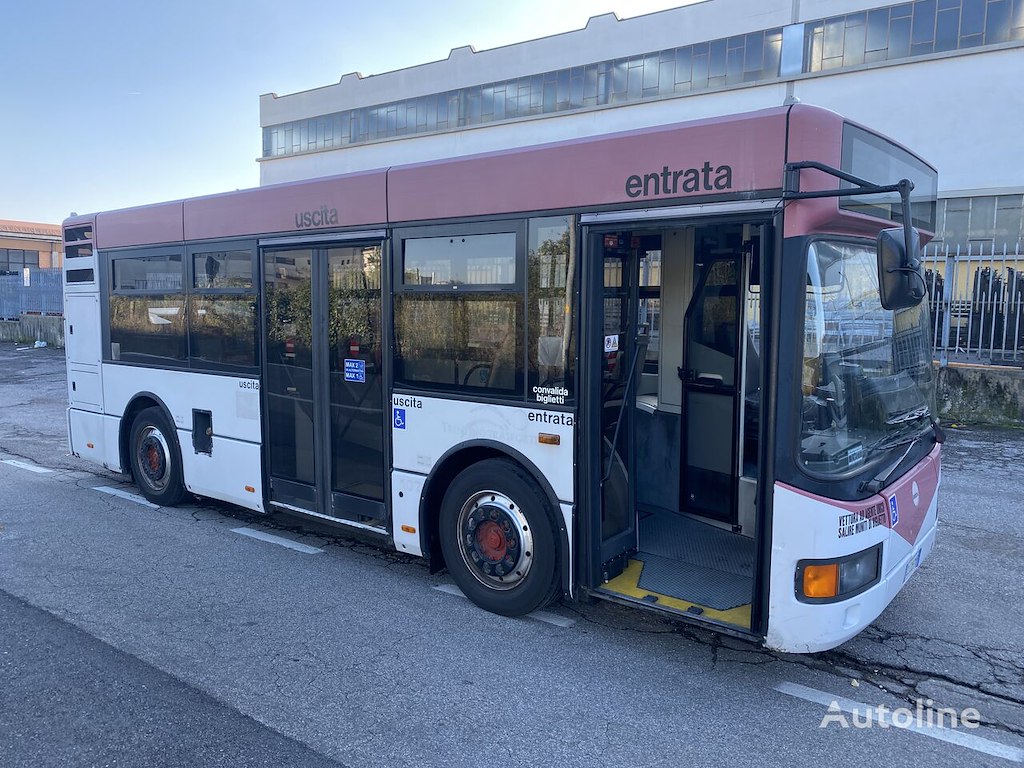 Mercedes-Benz Bredamenarini m. 7,855 posti 13+50 gradski autobus