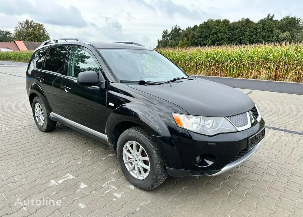 Mitsubishi Outlander krosover