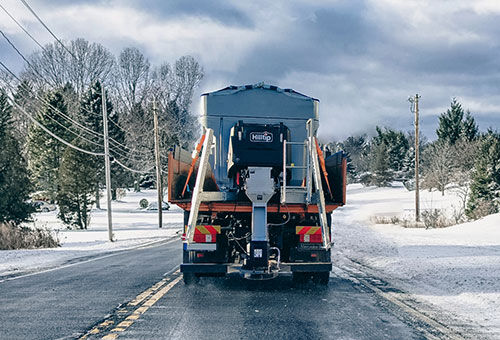 Novi Hilltip IceStriker™ 3000-7000 AM/CM modular combi spreader for 4.5-18 to vučeni posipač peska