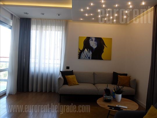 ID#28082, Izdavanje, Stan, Park apartmani, 82 m2