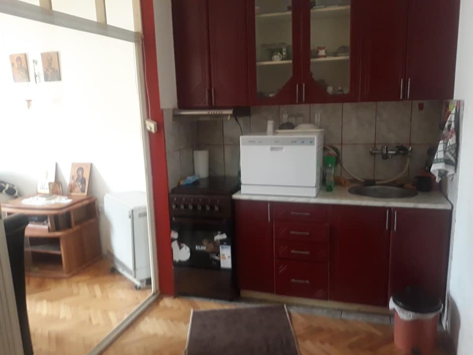Prodajem dvosoban stan u ul sarajevska - Vranje