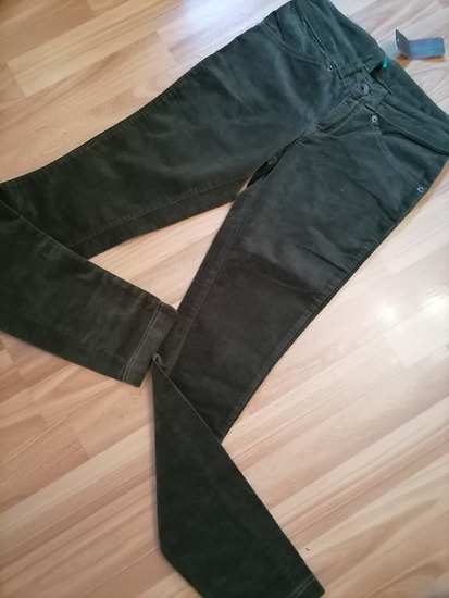 zenske pantalone somot benetton