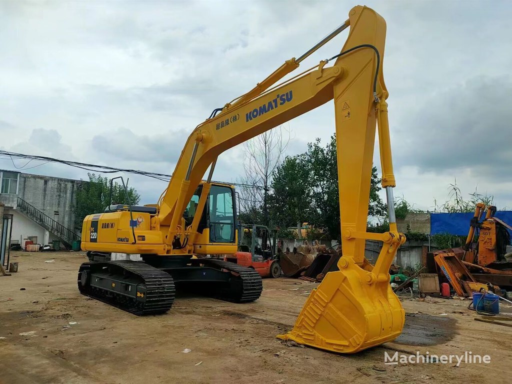 Komatsu PC220 bager guseničar