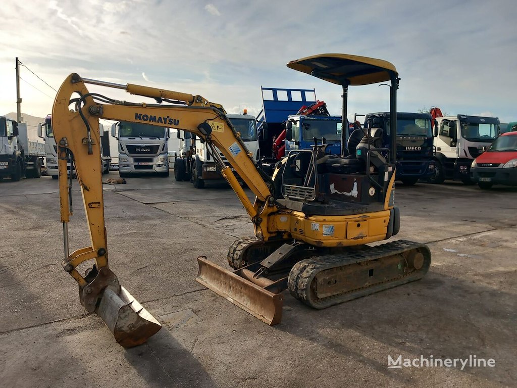 Komatsu PC26MR-3 mini bager