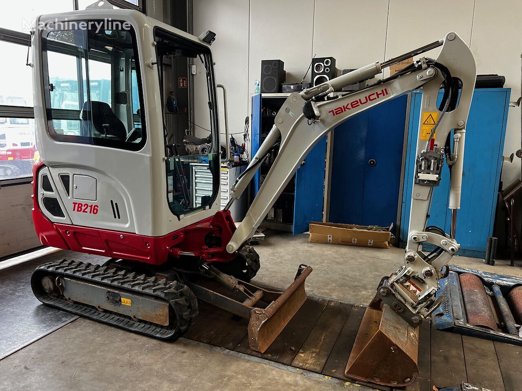 Takeuchi TB216 V4 Tacklock mini bager