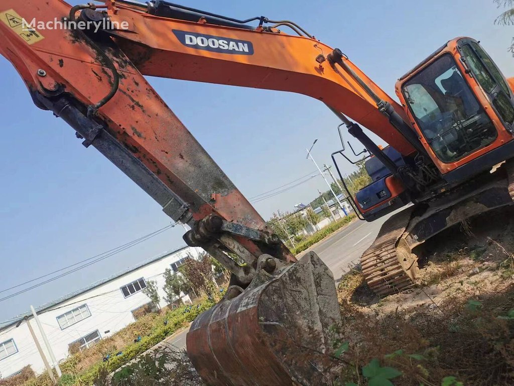 Doosan DX215LC-9C bager guseničar