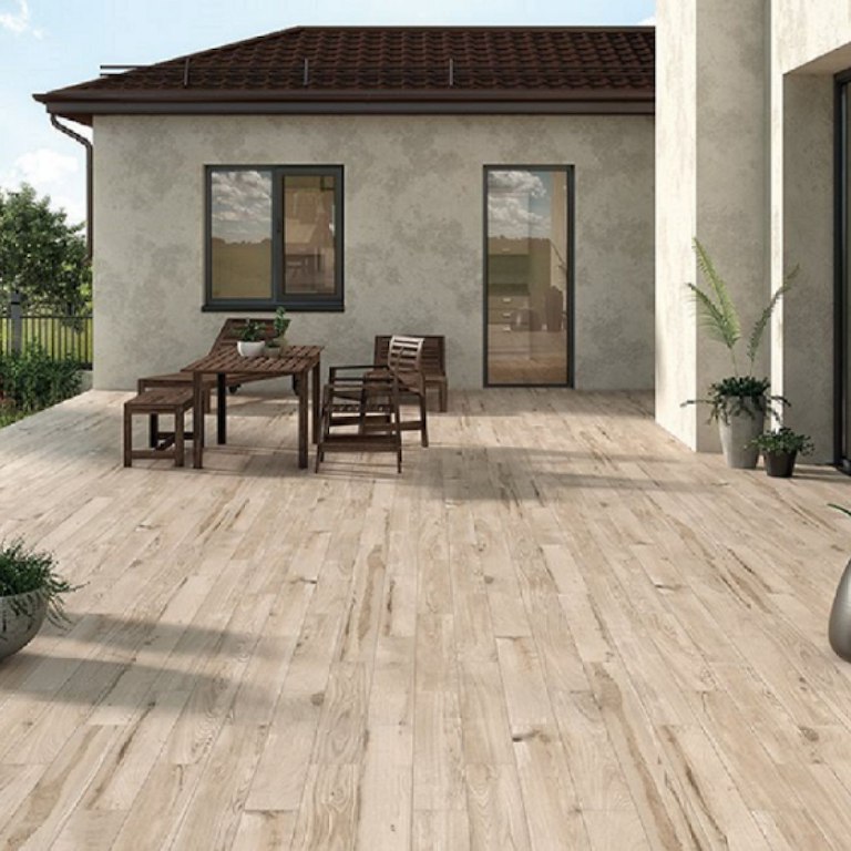 LAKELAND ROBLE 15X90 1.22m2