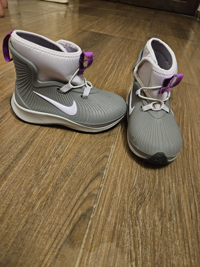 Nike binzie boot - dečije čizme