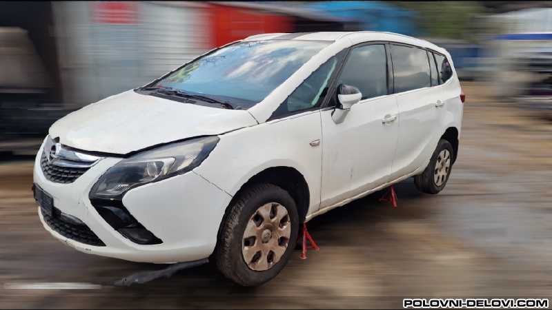 Opel Zafira Zafira C Tourer Kompletan Auto U Delovima