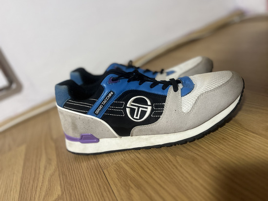 **Sergio Tacchini Patike**