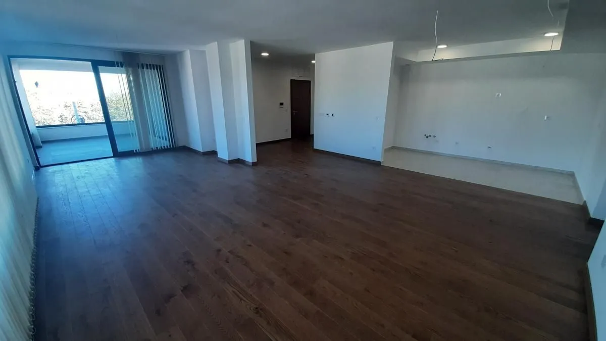 Prodaja, četvorosoban stan, 153m2, Sremska Kamenica, Petrovaradin, Novi Sad