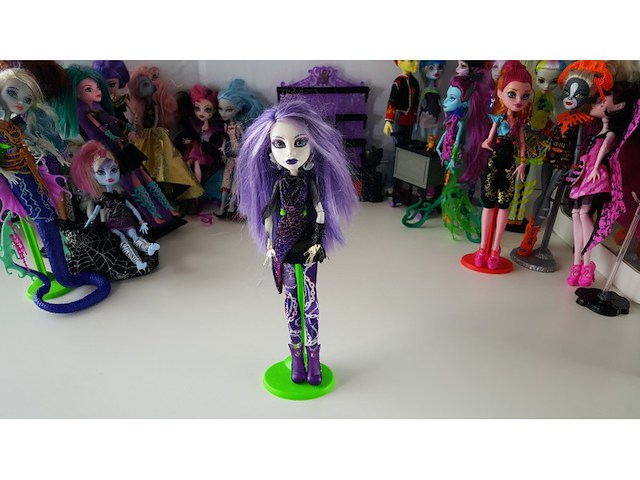 Monster High - Spectra Vondergeist