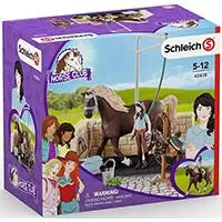 Schleich figurice Domaće životinje - Konji - Kupanje konja sa Emili i Lunom 42438