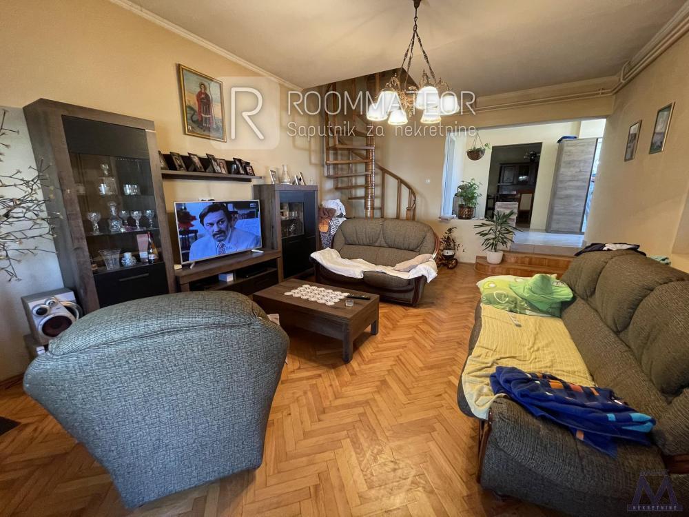 Kuća na prodaju, 160m2, 299.900€