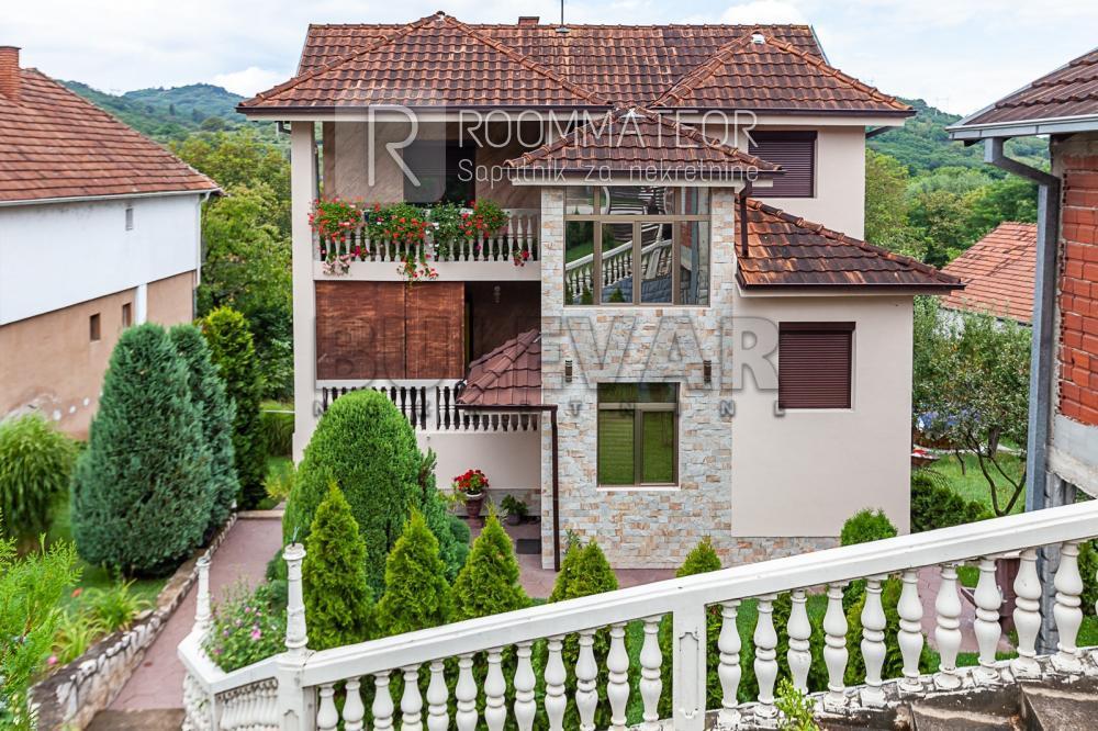 Zaplanjska, Kuća na prodaju, 300m2, 155.000€