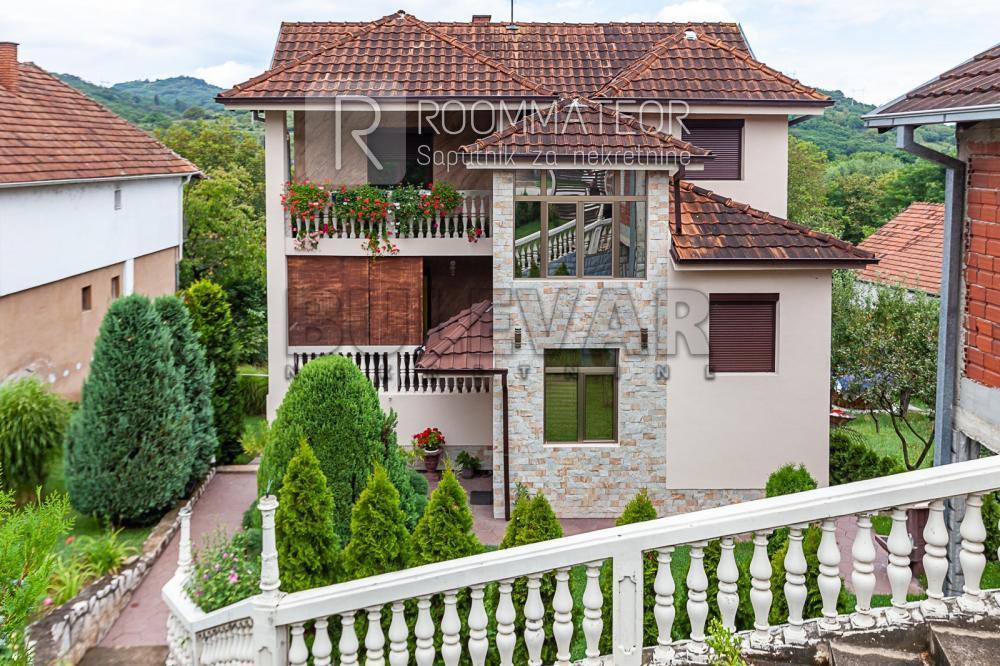 Zaplanjska, Kuća na prodaju, 300m2, 145.000€