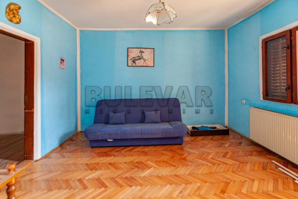 Ivana Milutinovića, Kuća na prodaju, 85m2, 80.000€