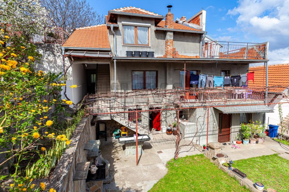 Svrljiškog partizanskog odreda, Kuća na prodaju, 300m2, 150.000€