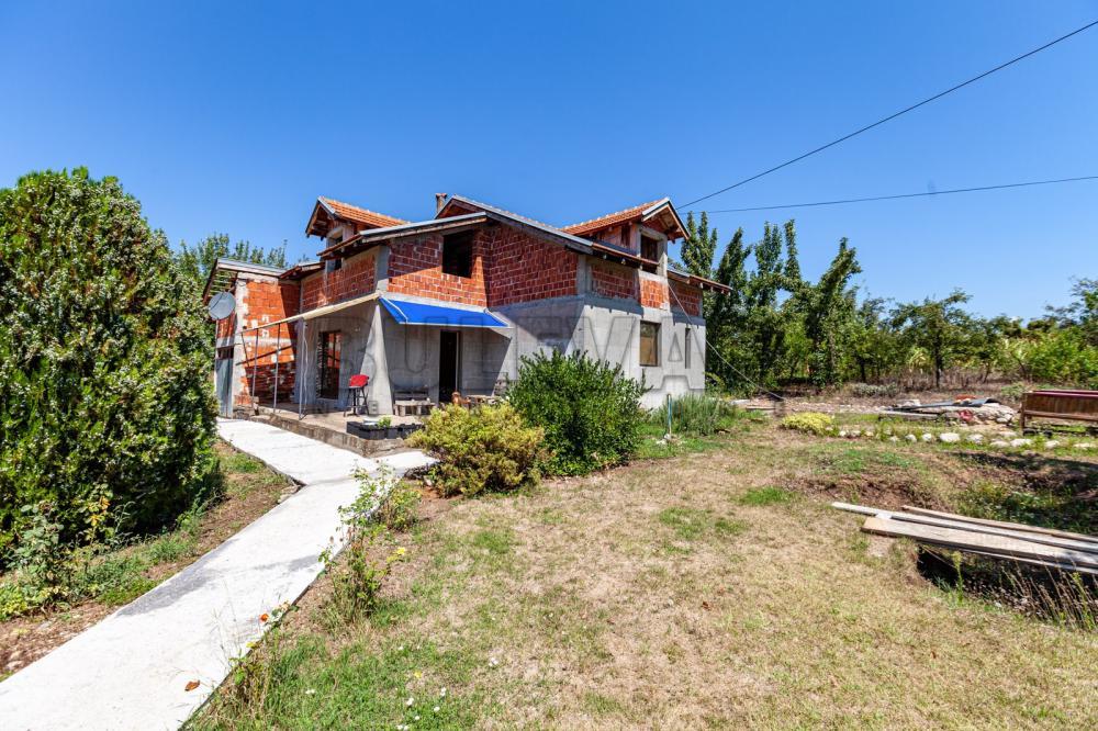 Malča, Kuća na prodaju, 180m2, 75.000€