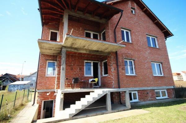 Dr Miloša Đorića, Kuća na prodaju, 658m2, 260.000€