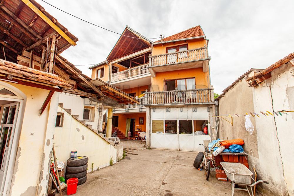 Moravska, Kuća na prodaju, 250m2, 124.000€