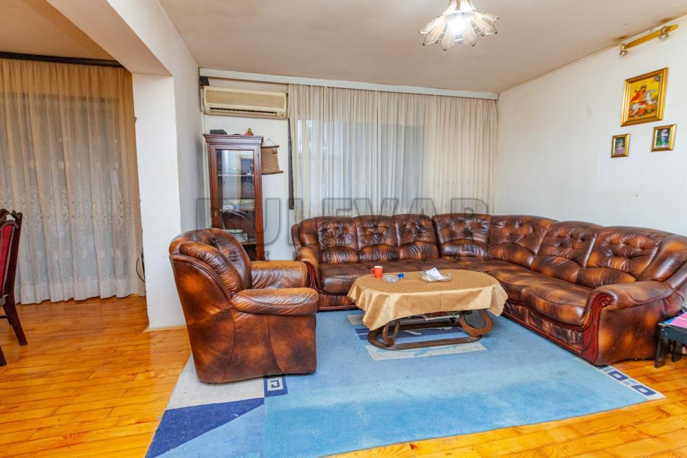 Petra Aranđelovića, Kuća na prodaju, 350m2, 190.000€