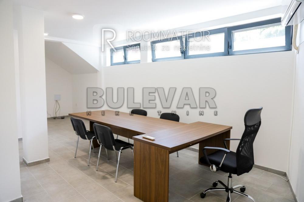 Sinđelićev trg, Lokal na prodaju, 58m2, 94.430€