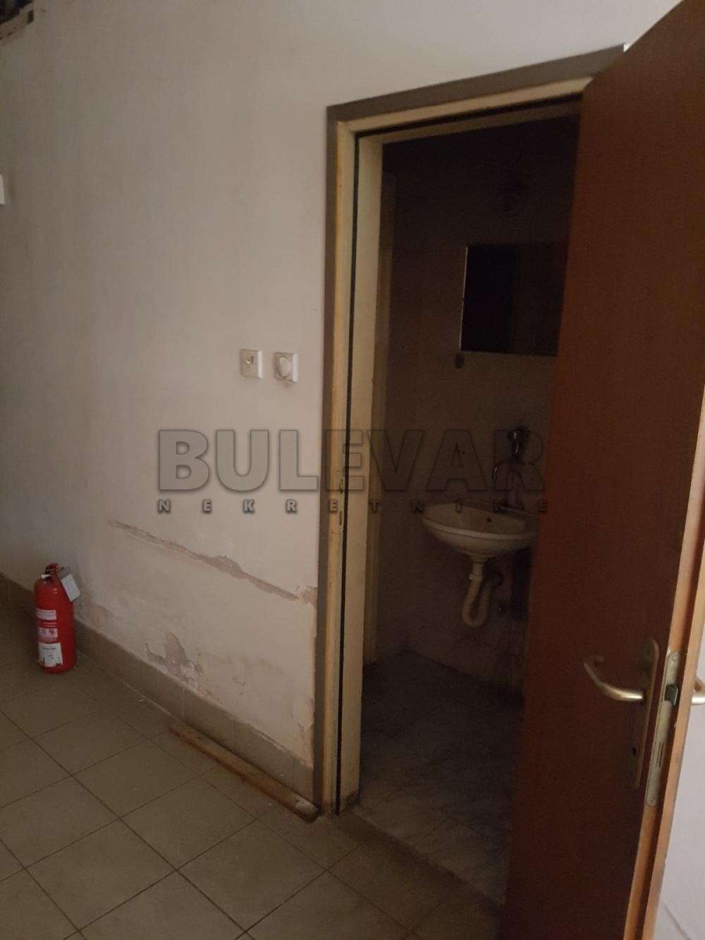 Obrenovićeva, Lokal na prodaju, 50m2, 73.000€