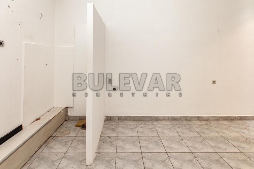 Obrenovićeva, Lokal na prodaju, 14m2, 58.750€