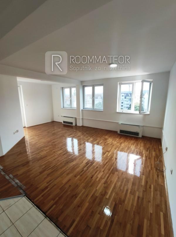 Troiposoban stan za izdavanje, 80m2, 600€